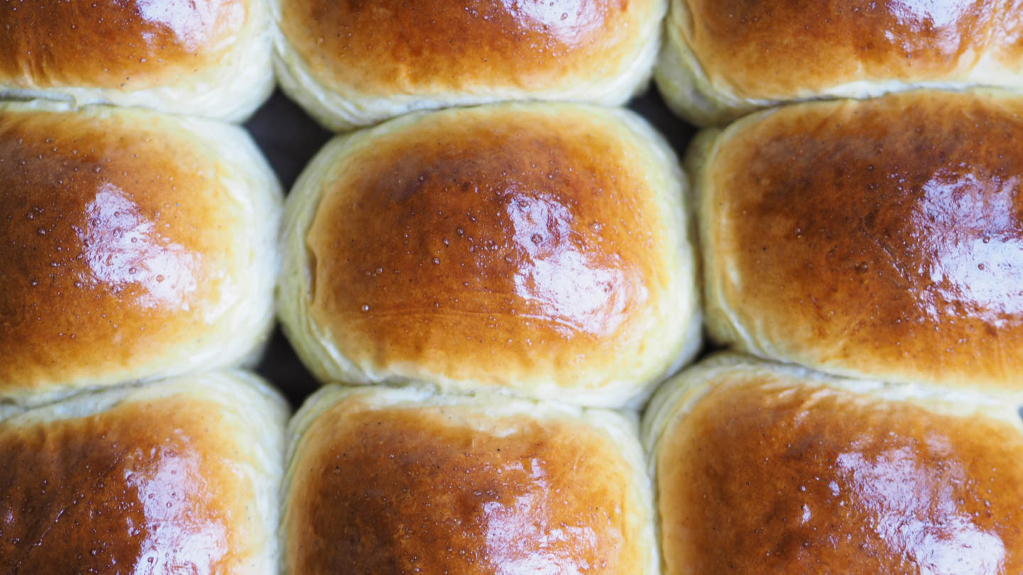 Boller med melisglasur_PB010123