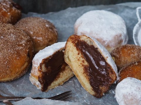 Berlinerboller er noe de fleste kjøper i butikken. Men det er jo så ...