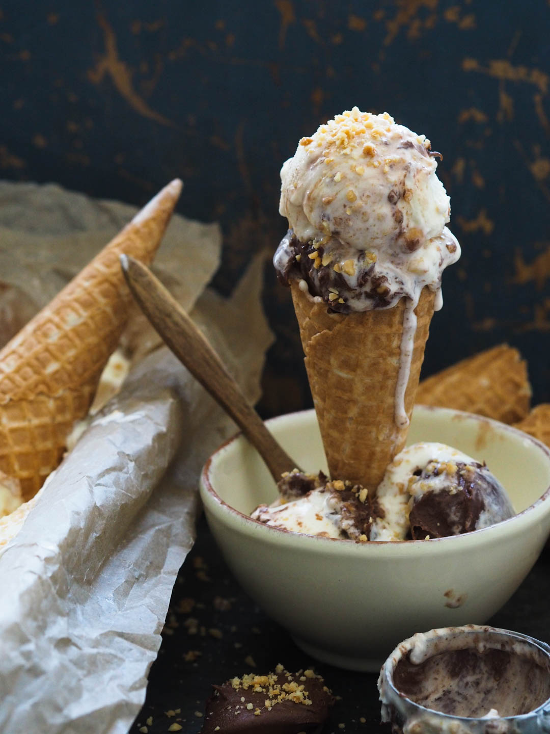 Iskrem med nugatti og peanøtter_P9120393