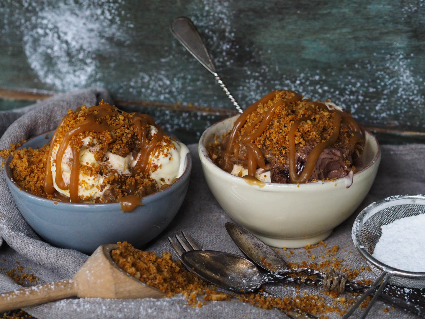 iskrem-med-valnottkrokan-og-karamell_pb200725